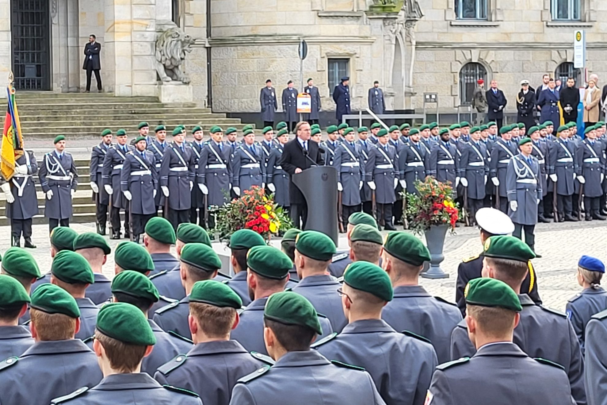Feierliches Gelöbnis zum 69. Gründungstag der Bundeswehr in Hannover › Deniz Kurku